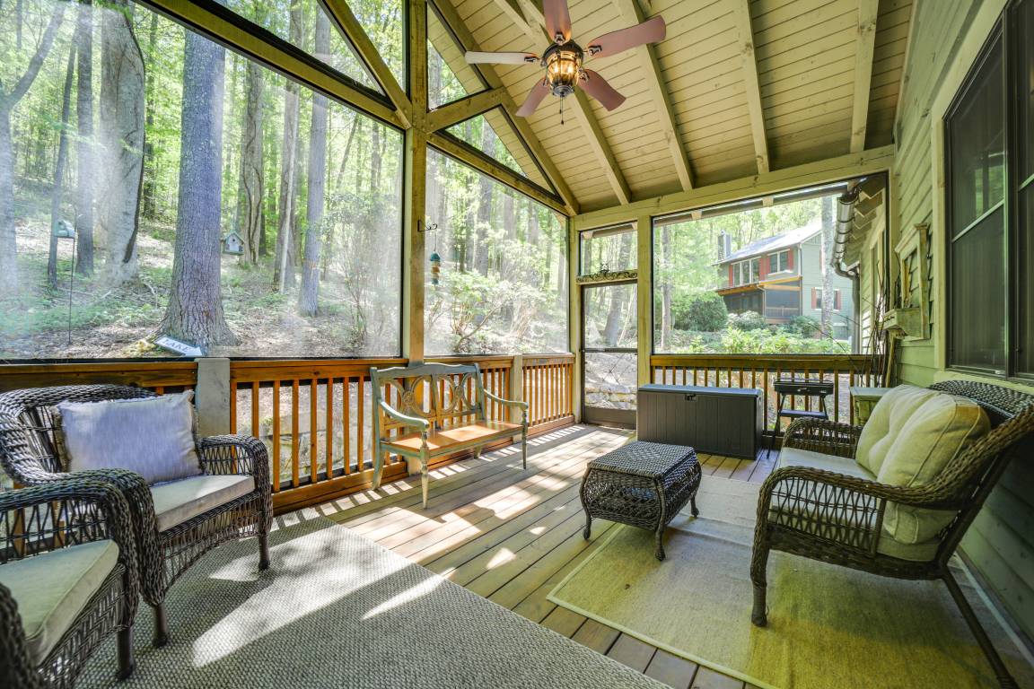 127 M² Cottage ∙ 2 Bedrooms ∙ 4 Guests - Tuckasegee, NC