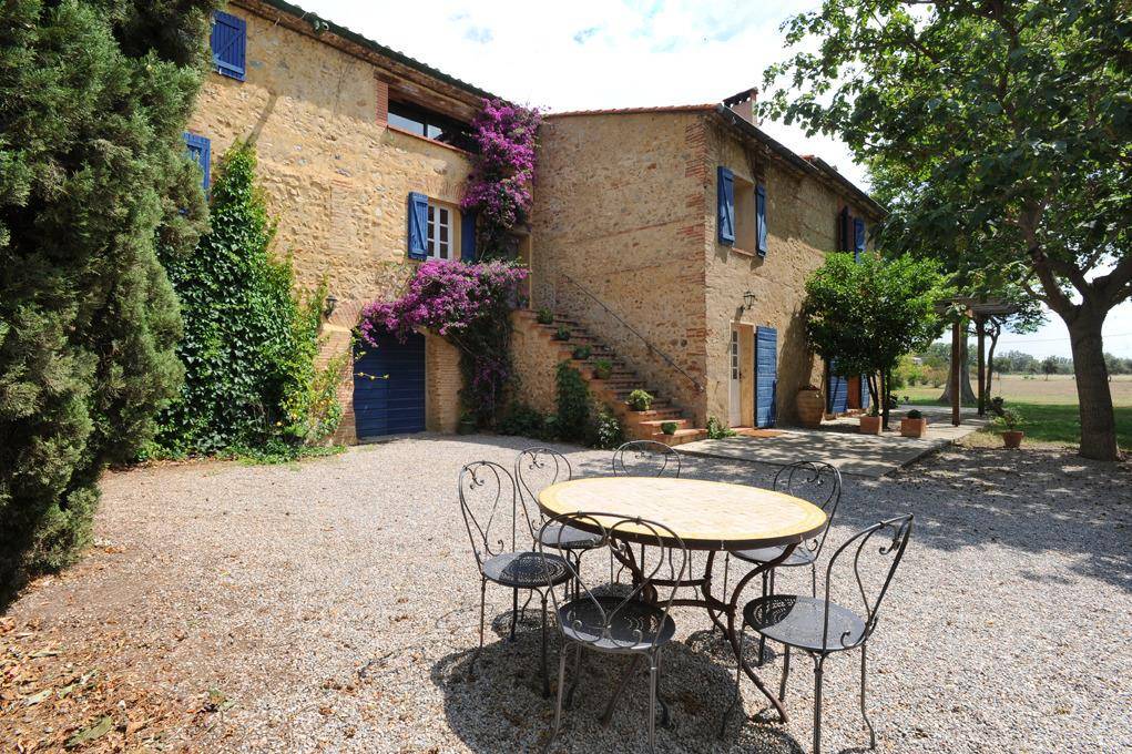 95 M² Gîte ∙ 3 Chambres ∙ 6 Personnes - Thuir