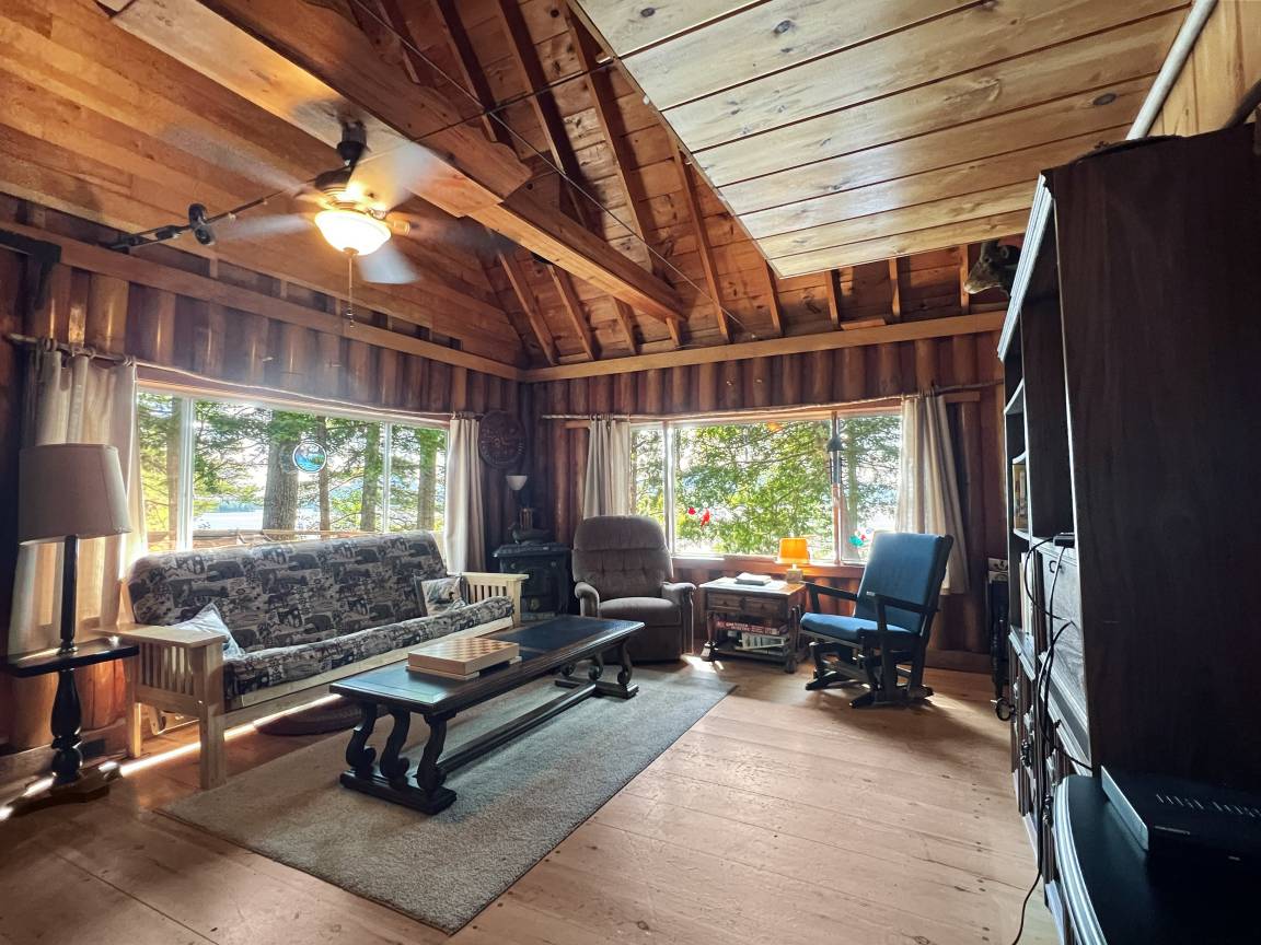 112 M² Cabin ∙ 3 Bedrooms ∙ 8 Guests - Greenville, ME