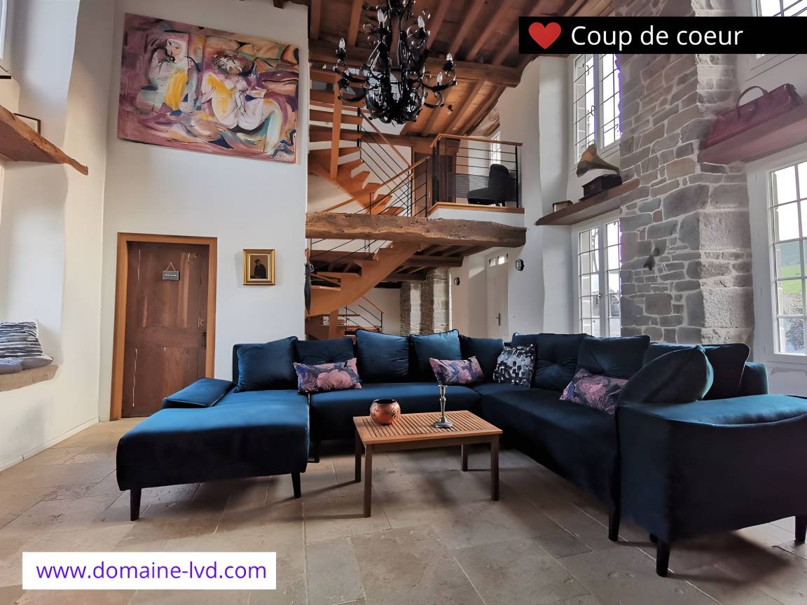 200 M² Finca ∙ 4 Bedrooms ∙ 17 Guests - Normandy