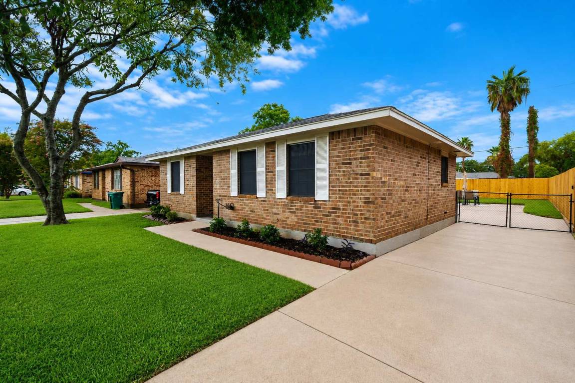 Ferienwohnung ∙ 3 Schlafzimmer ∙ 6 Gäste - Deer Park, TX