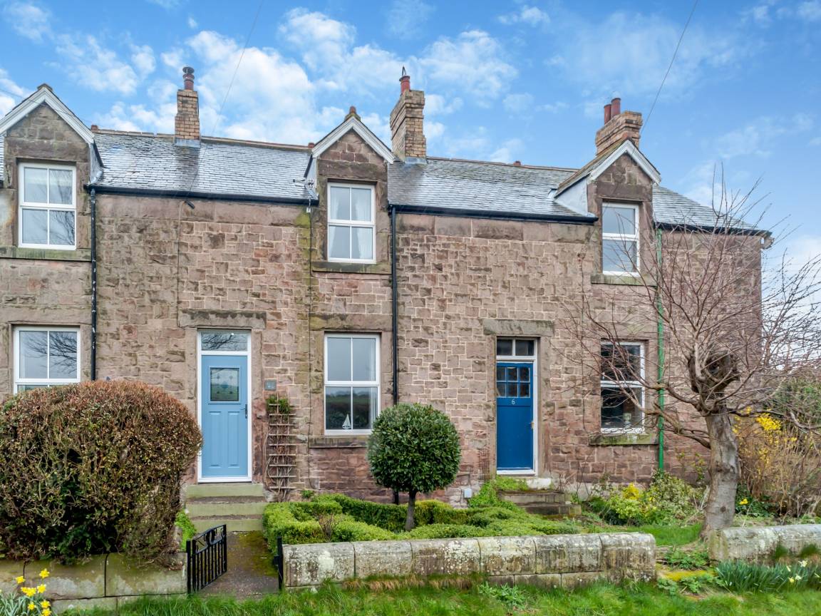 Cottage ∙ 2 Bedrooms ∙ 6 Guests - Northumberland