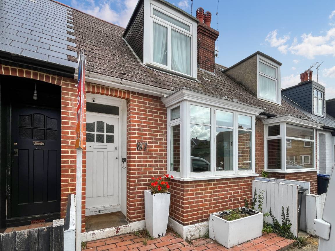 Cottage ∙ 2 Bedrooms ∙ 4 Guests - Canterbury