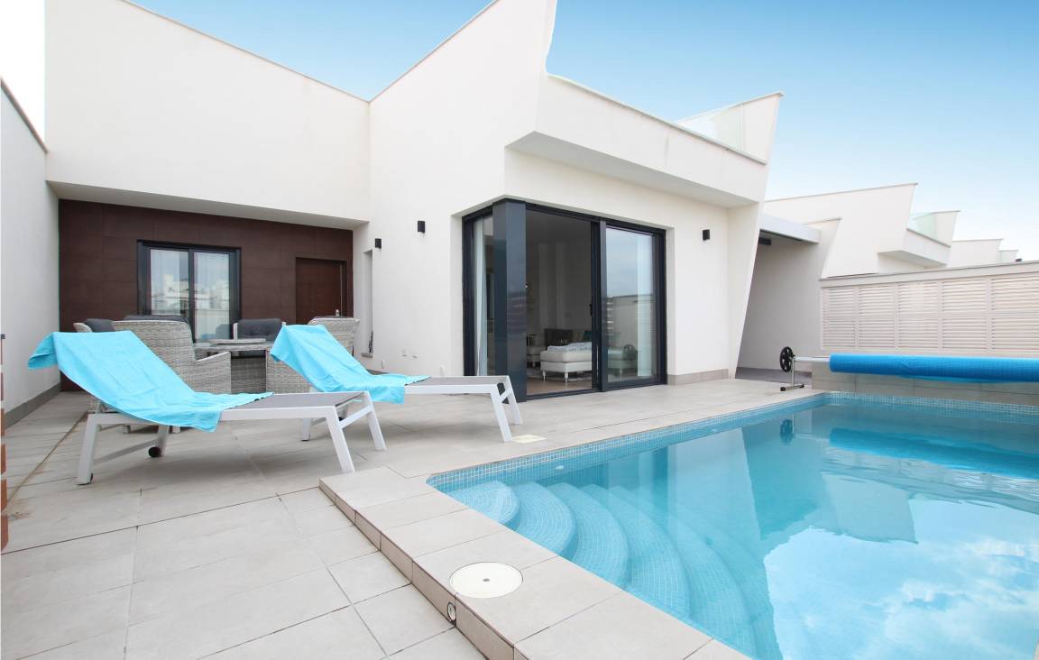 98 M² Ferienhaus ∙ 3 Schlafzimmer ∙ 6 Gäste - Los Alcázares