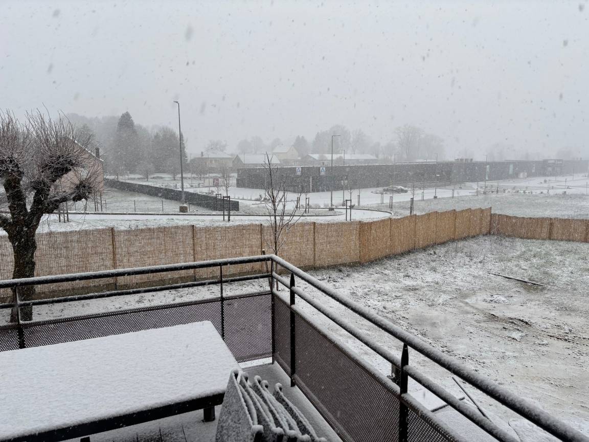 150 M² Maison De Vacances ∙ 4 Chambres ∙ 12 Personnes - Salers