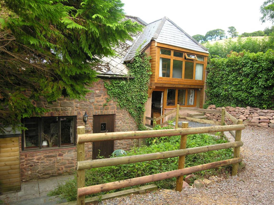 Cottage ∙ 6 Bedrooms ∙ 11 Guests - Devon
