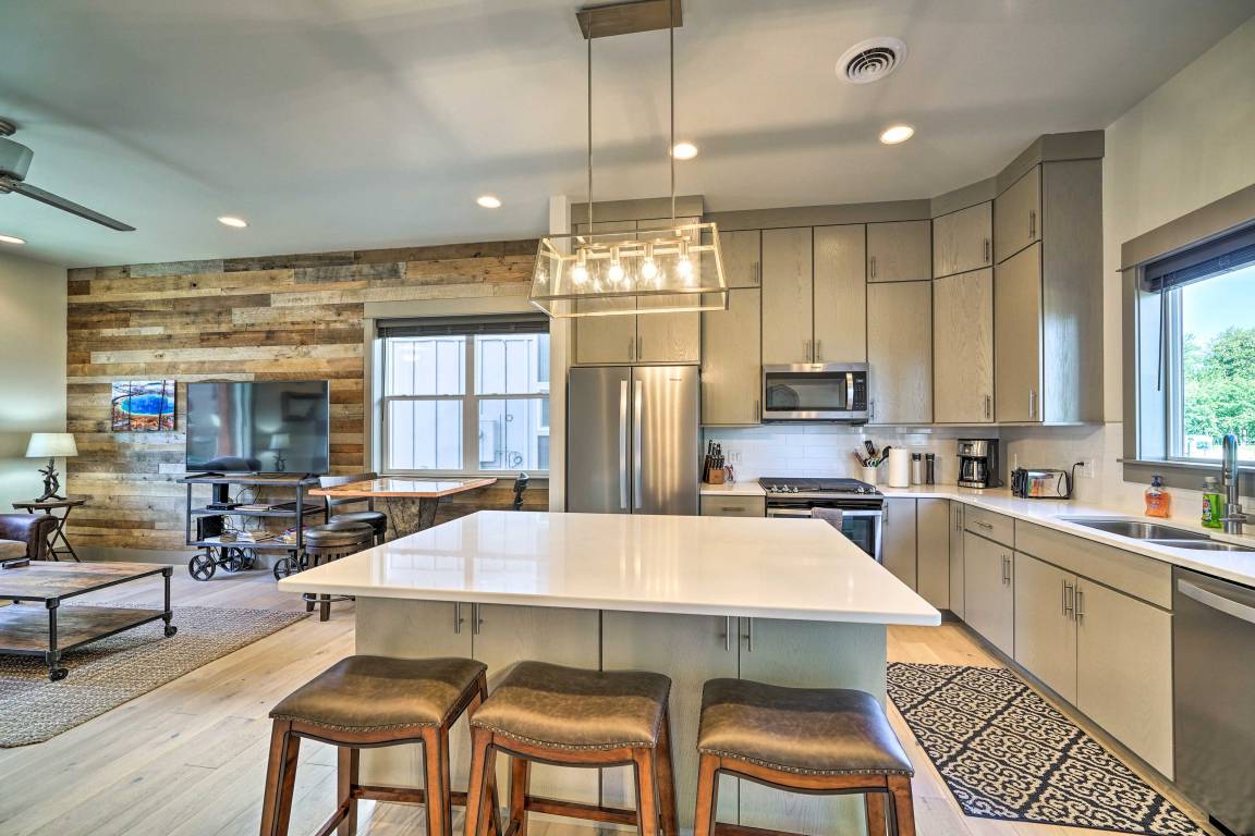 126 M² House ∙ 3 Bedrooms ∙ 8 Guests - Gallatin Gateway, MT