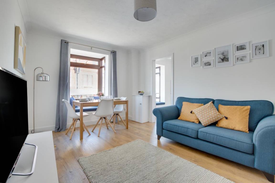 Ferienwohnung ∙ 2 Schlafzimmer ∙ 5 Gäste - Swanage