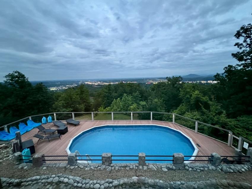 427 M² House ∙ 7 Bedrooms ∙ 20 Guests - Pigeon Forge, TN