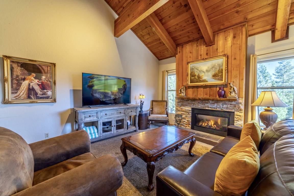 100 M² Condo ∙ 2 Bedrooms ∙ 6 Guests - June Lake, CA