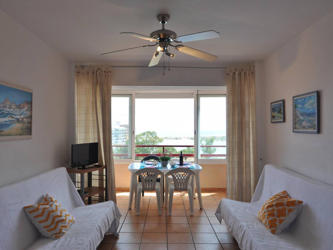28 M² Studio Flat ∙ 1 Bedroom ∙ 4 Guests - Empuriabrava