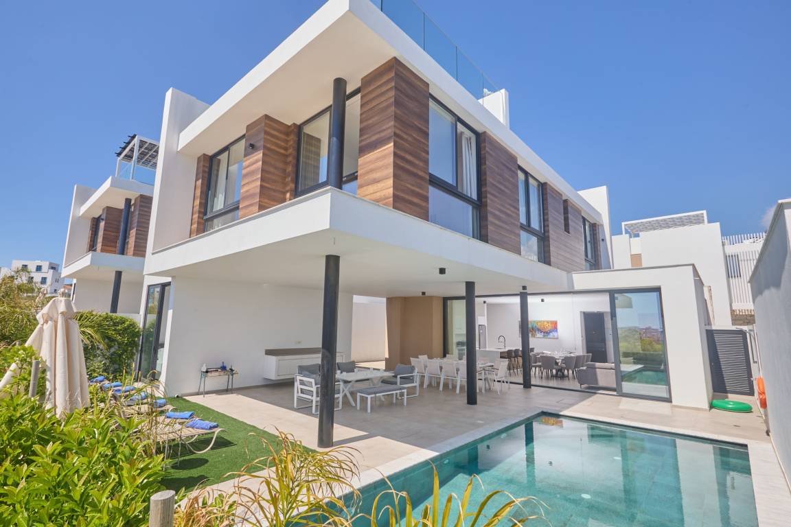 Cottage ∙ 5 Bedrooms ∙ 11 Guests - Fig Tree