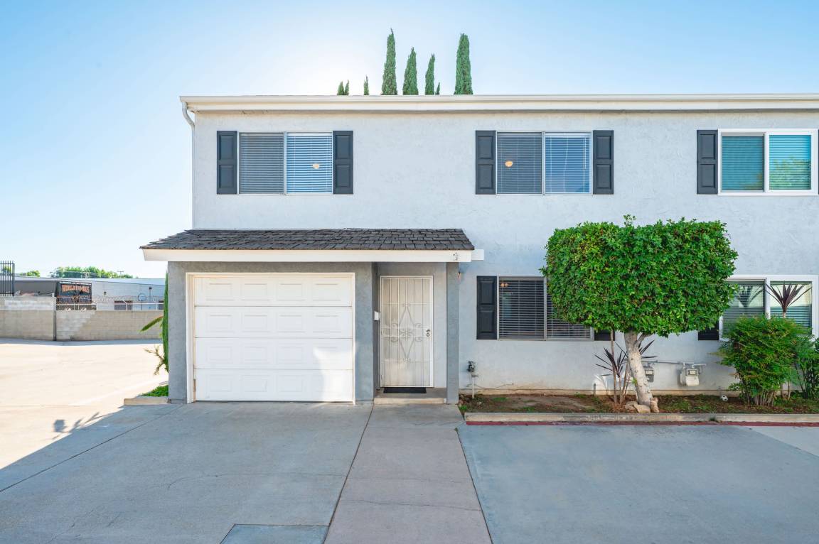 House ∙ 3 Bedrooms ∙ 6 Guests - Azusa, CA