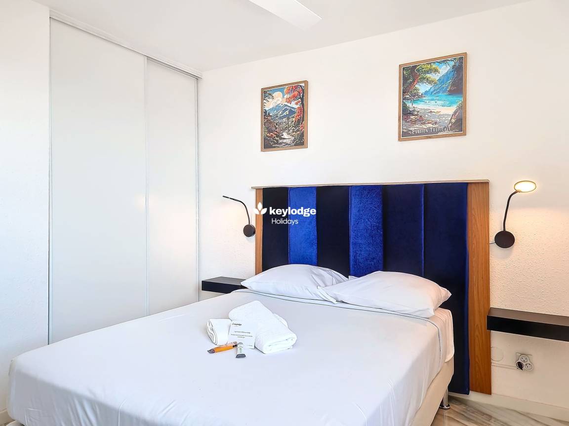 18 M² Studio Flat ∙ 2 Guests - Saint-Denis, La Réunion