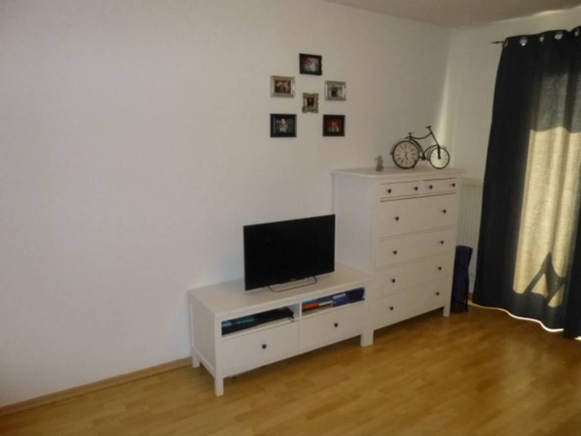 30 M² Apartment ∙ 3 Guests - Düsseldorf