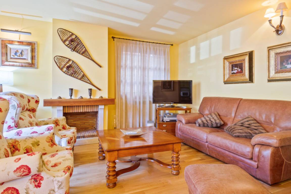 93 M² Apartamento ∙ 3 Habitaciones ∙ 6 Huéspedes - Andorra