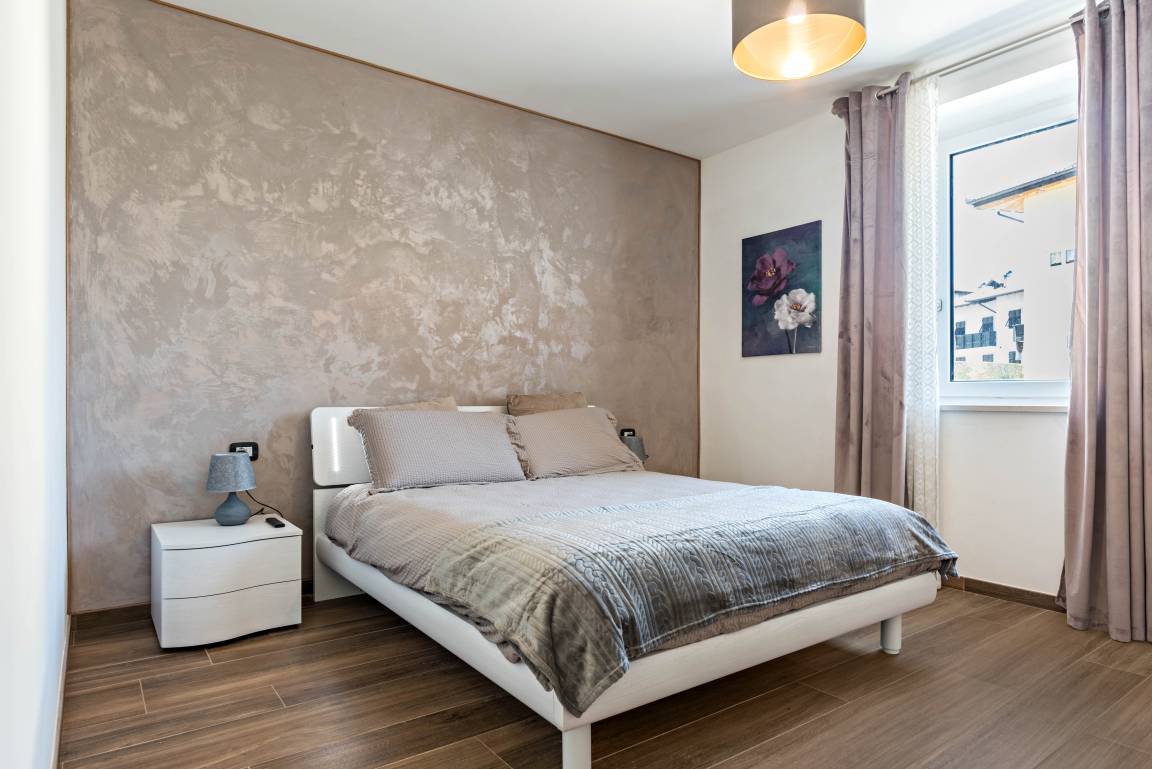 65 M² Ferienwohnung ∙ 1 Schlafzimmer ∙ 4 Gäste - Cles