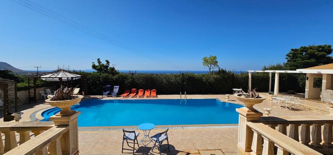 260 M² Villa ∙ 7 Bedrooms ∙ 13 Guests - Hersonissos