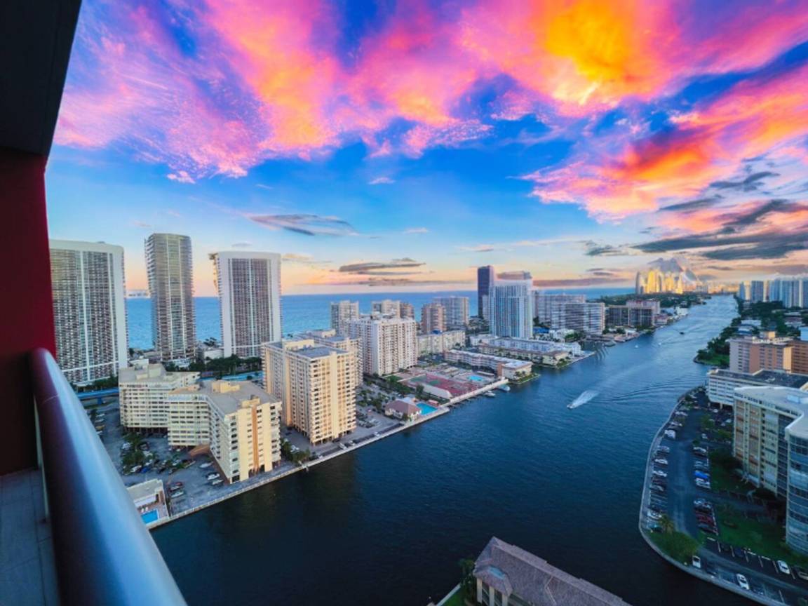 738 M² Appartement ∙ 1 Slaapkamer ∙ 2 Gasten - Hallandale, FL