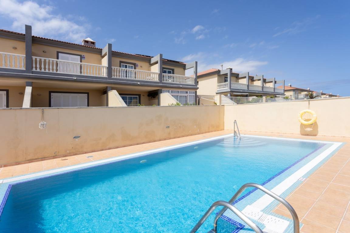 145 M² Chalet ∙ 4 Habitaciones ∙ 7 Huéspedes - El Médano