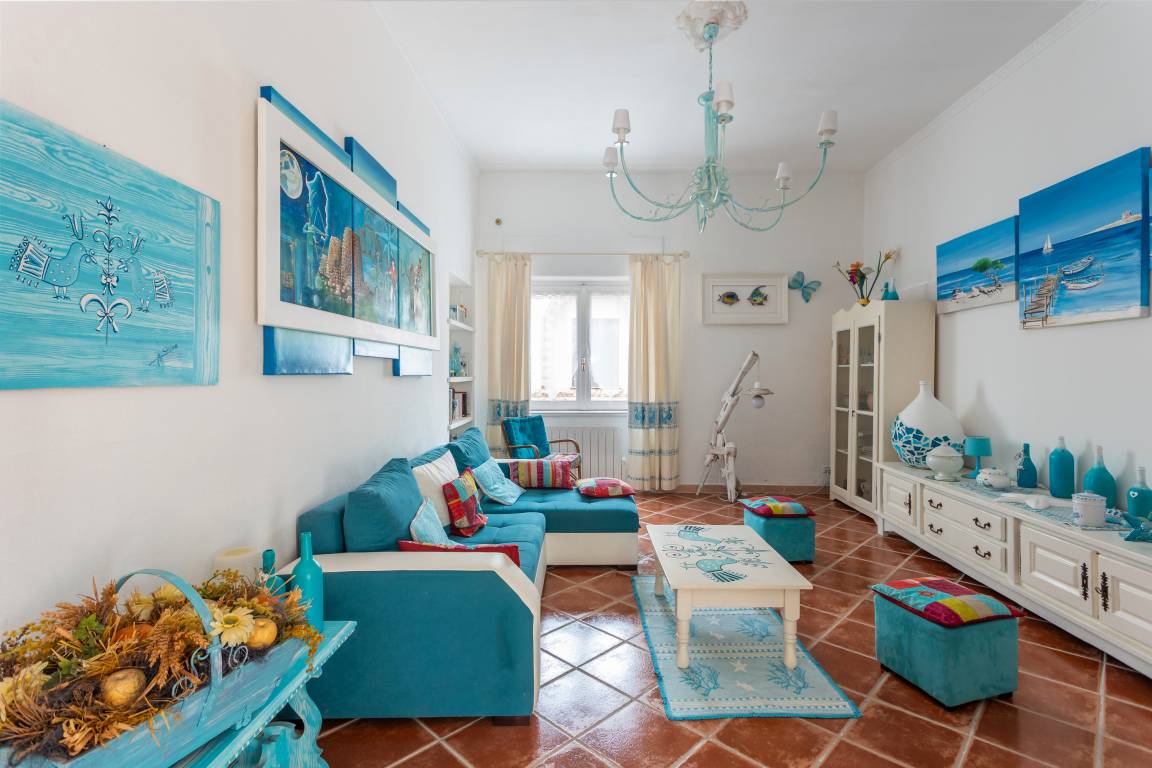 150 M² House ∙ 4 Bedrooms ∙ 6 Guests - Bosa