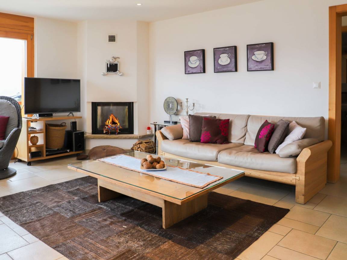 110 M² Apartment ∙ 4 Bedrooms ∙ 8 Guests - Switzerland