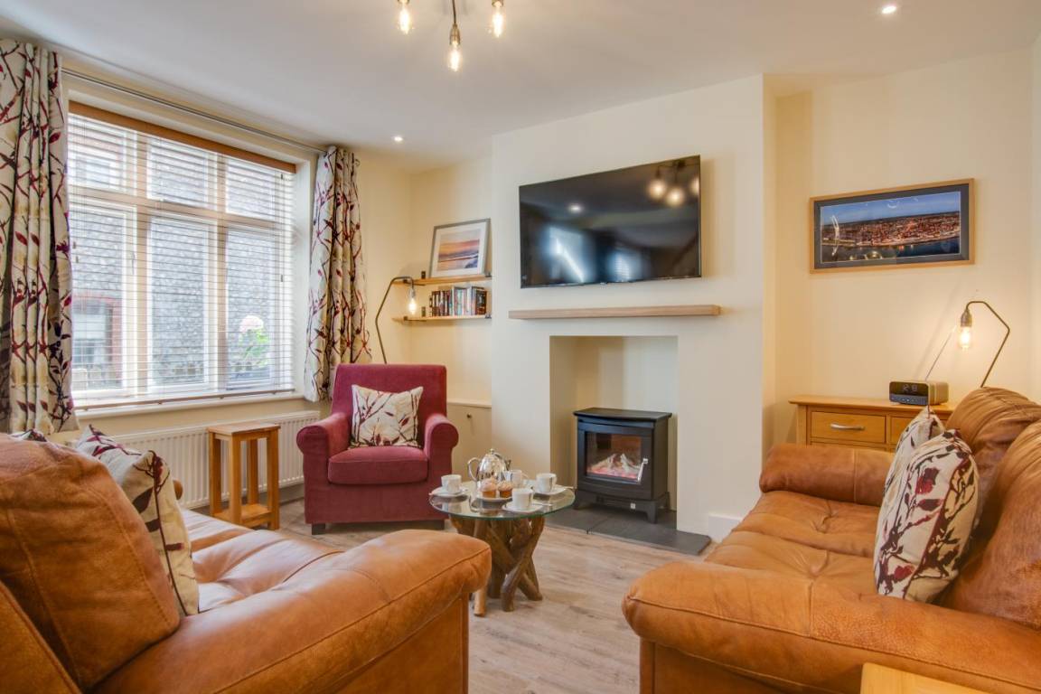 Cottage ∙ 3 Bedrooms ∙ 5 Guests - West Runton