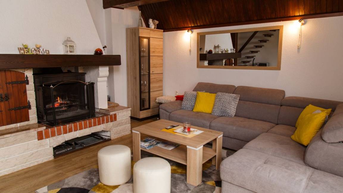 89 M² Ferienhaus ∙ 2 Schlafzimmer ∙ 6 Gäste - Kraljevica