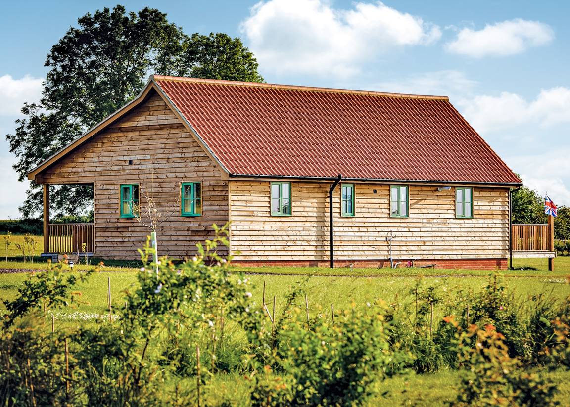 Chalet ∙ 2 Bedrooms ∙ 6 Guests - Norfolk