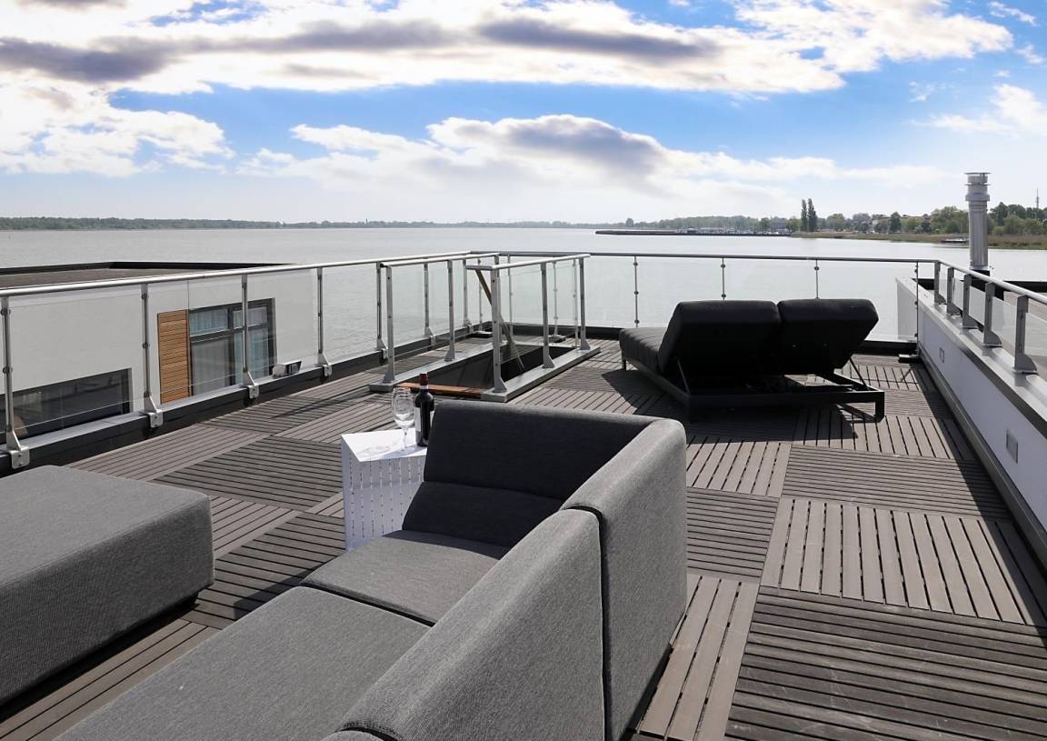 85 M² Hausboot ∙ 3 Schlafzimmer ∙ 6 Gäste - Ribnitz-Damgarten