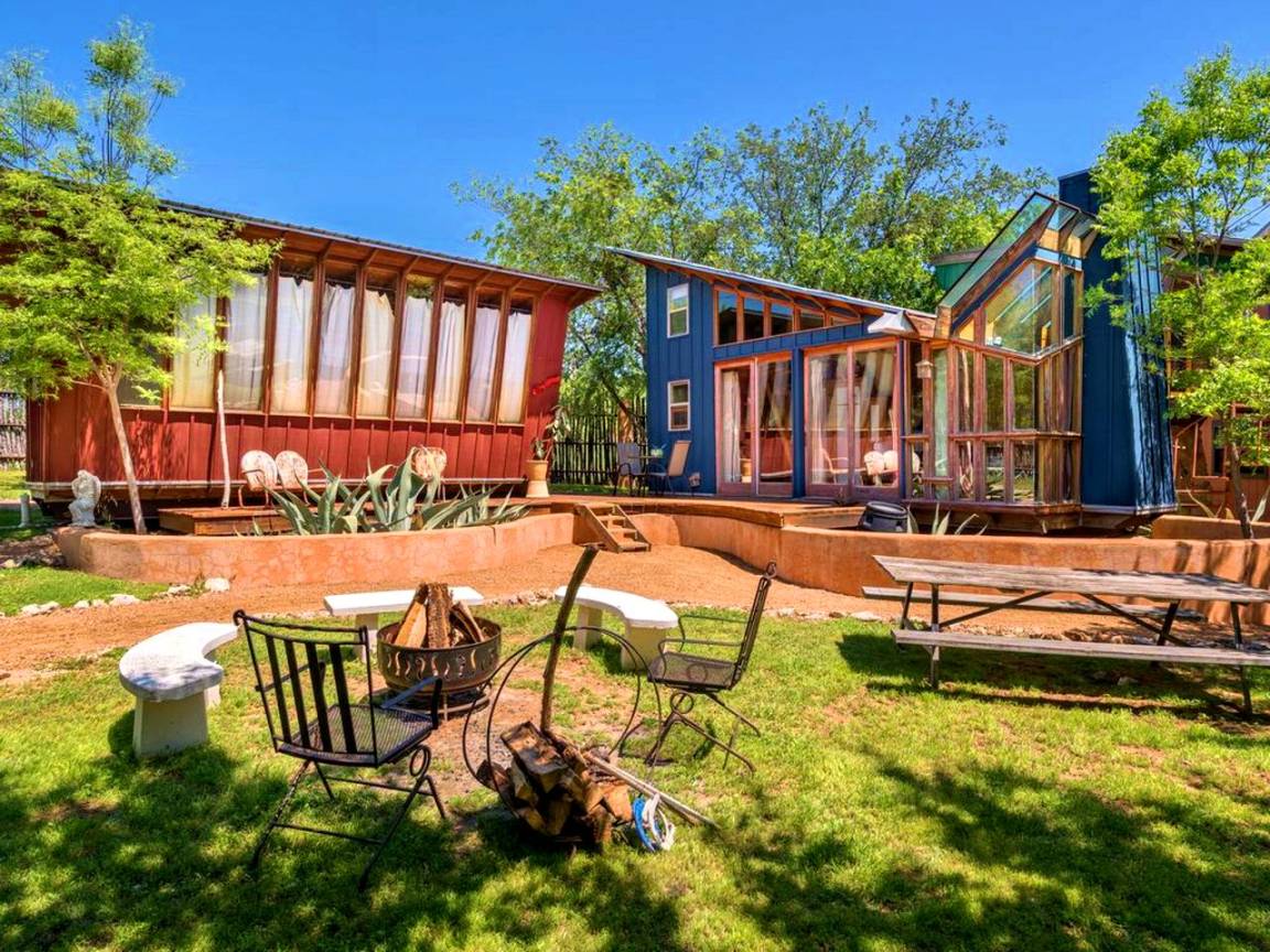 House ∙ 1 Bedroom ∙ 4 Guests - Spicewood, TX