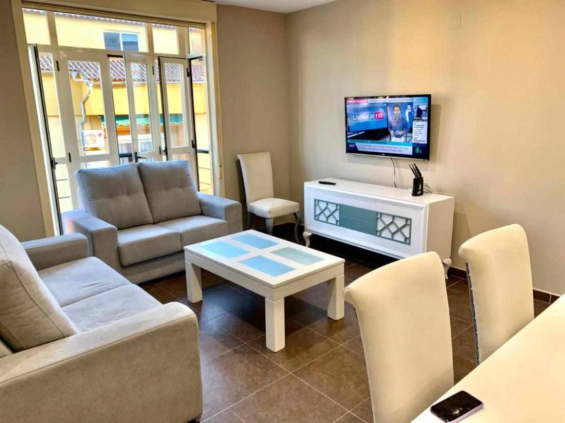 78 M² Apartamento ∙ 3 Quartos ∙ 5 Hóspedes - Lucena