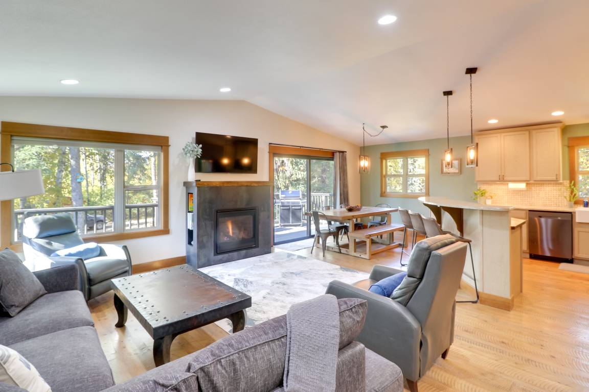 116 M² Apartment ∙ 3 Bedrooms ∙ 6 Guests - Whitefish, MT