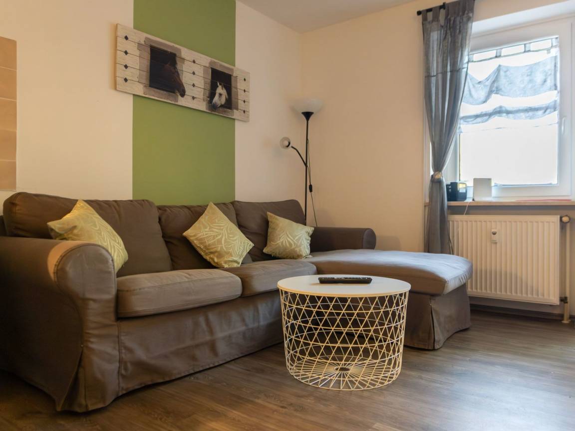 45 M² Ferienwohnung ∙ 2 Schlafzimmer ∙ 4 Gäste - Kirchenlamitz