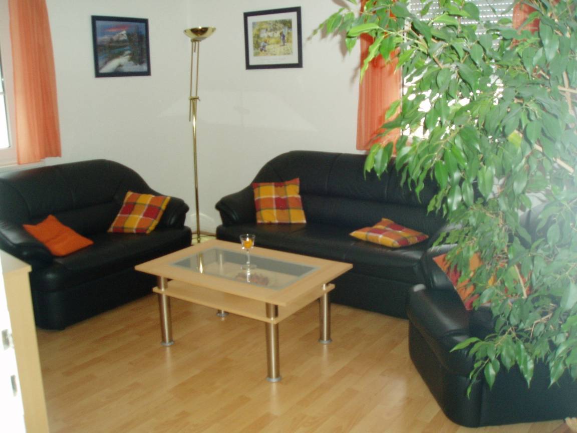 75 M² Apartment ∙ 2 Bedrooms ∙ 4 Guests - Bad Kissingen