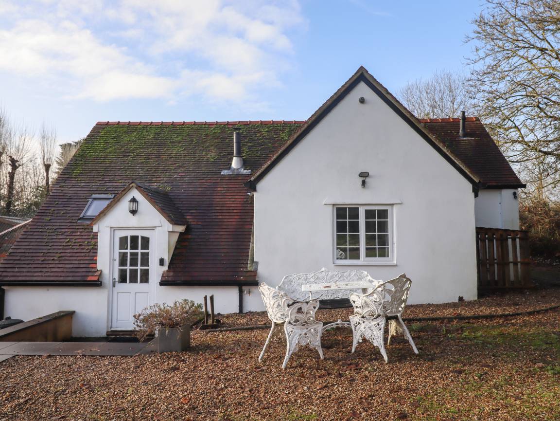 Cottage ∙ 2 Bedrooms ∙ 4 Guests - Burford