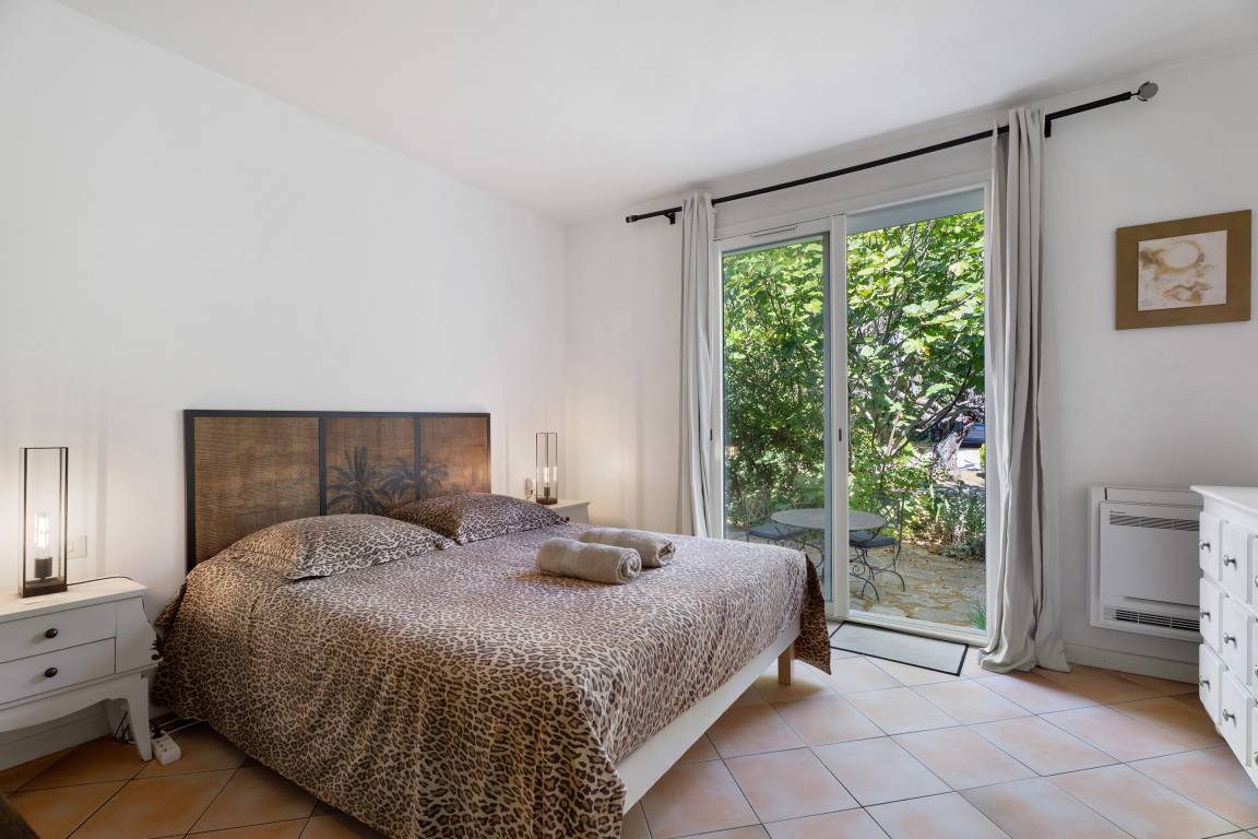 21 M² Chambre D'hôtes ∙ 1 Chambre ∙ 2 Personnes - Bandol