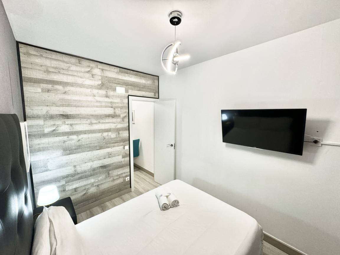 27 M² Studio Flat ∙ 1 Bedroom ∙ 2 Guests - Madrid