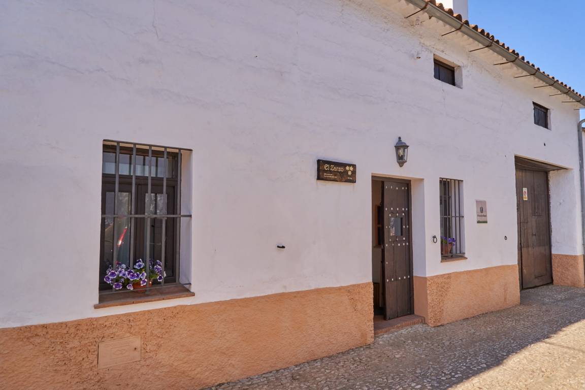 65 M² House ∙ 1 Bedroom ∙ 3 Guests - Aracena