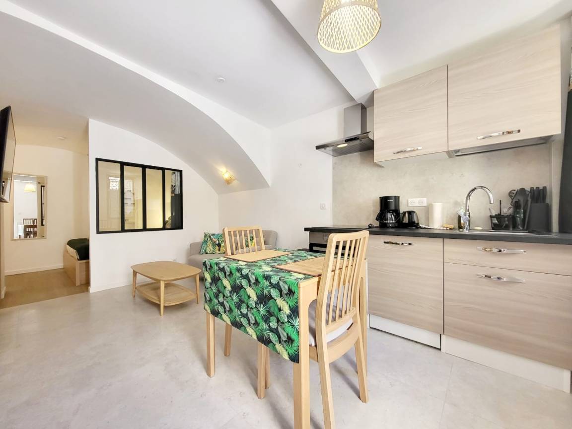 24 M² Appartamento Vacanza ∙ 1 Camera Da Letto ∙ 2 Ospiti - Juan-les-Pins