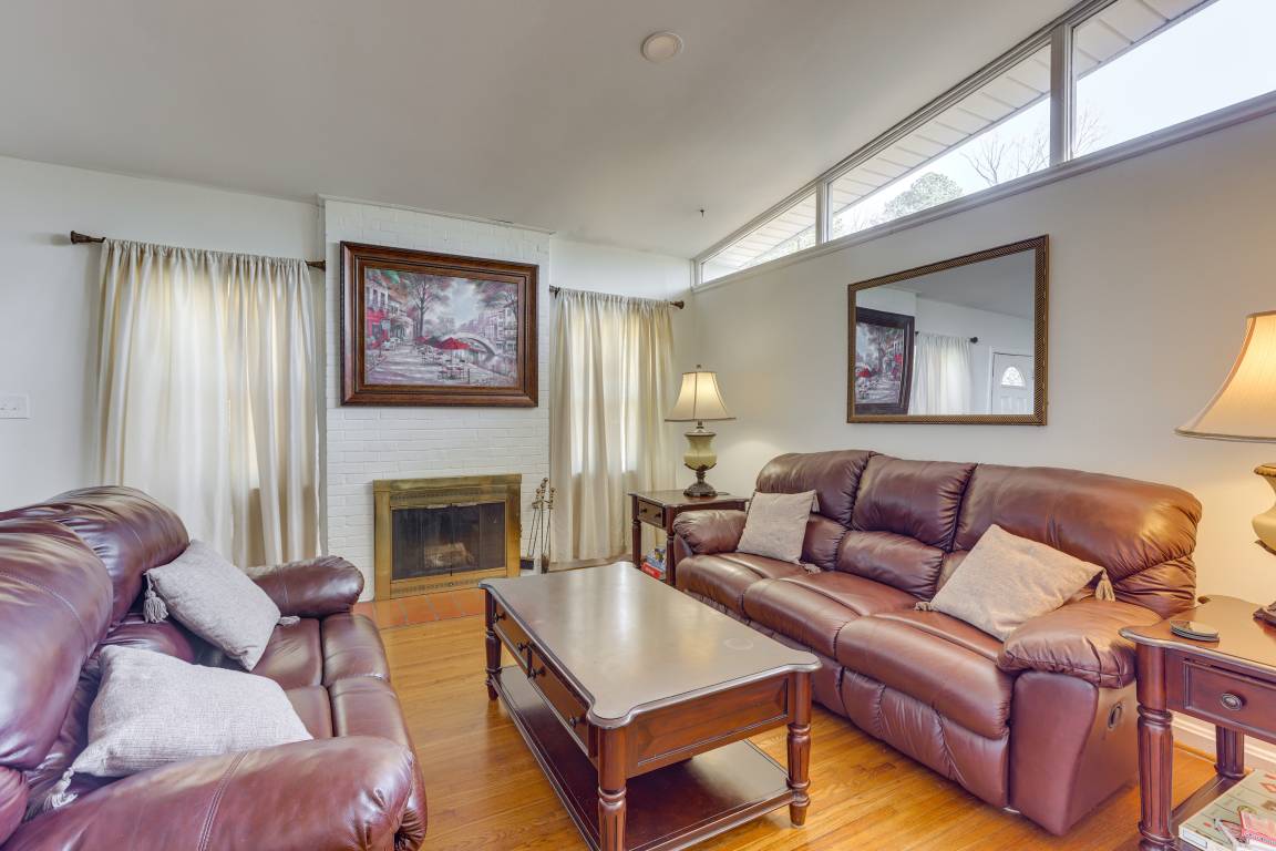 139 M² Cottage ∙ 2 Bedrooms ∙ 6 Guests - Alabama