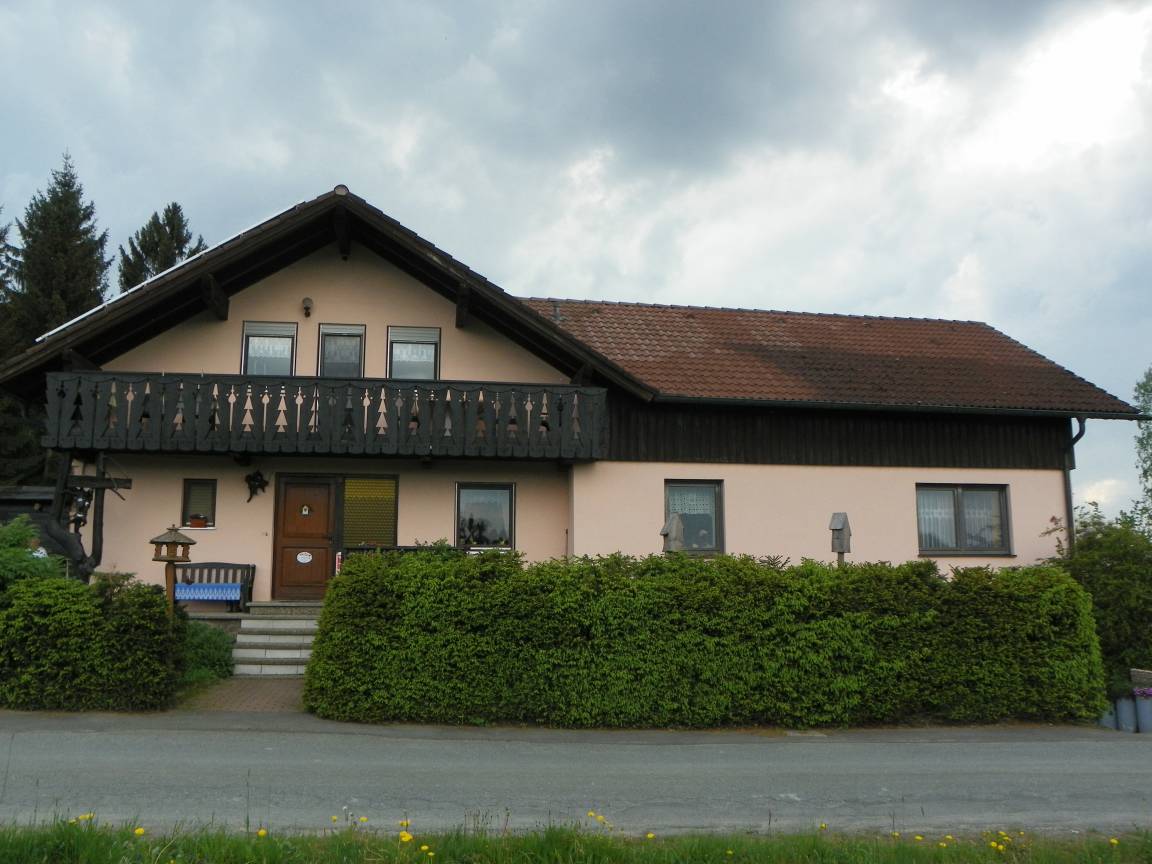 55 M² Ferienwohnung ∙ 2 Schlafzimmer ∙ 1 Gast - Marktredwitz