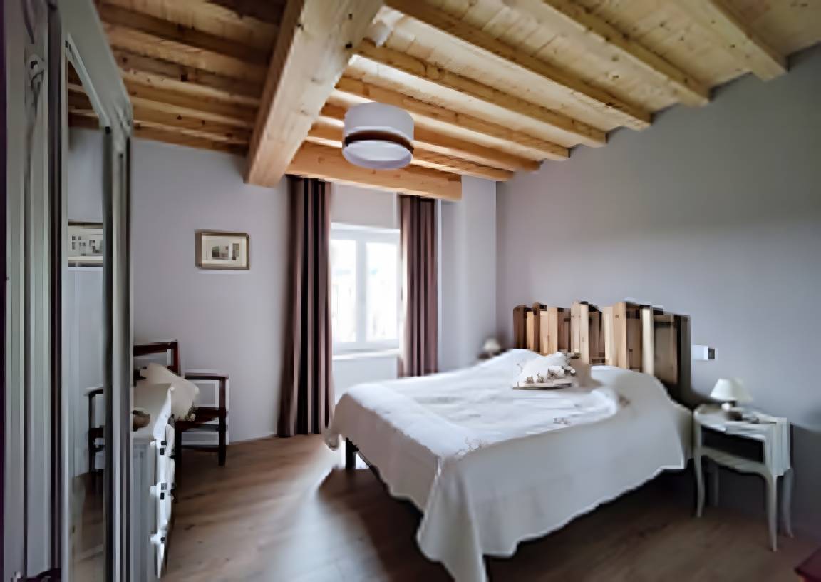 13 M² Chambre D'hôtes ∙ 1 Chambre ∙ 4 Personnes - Feurs