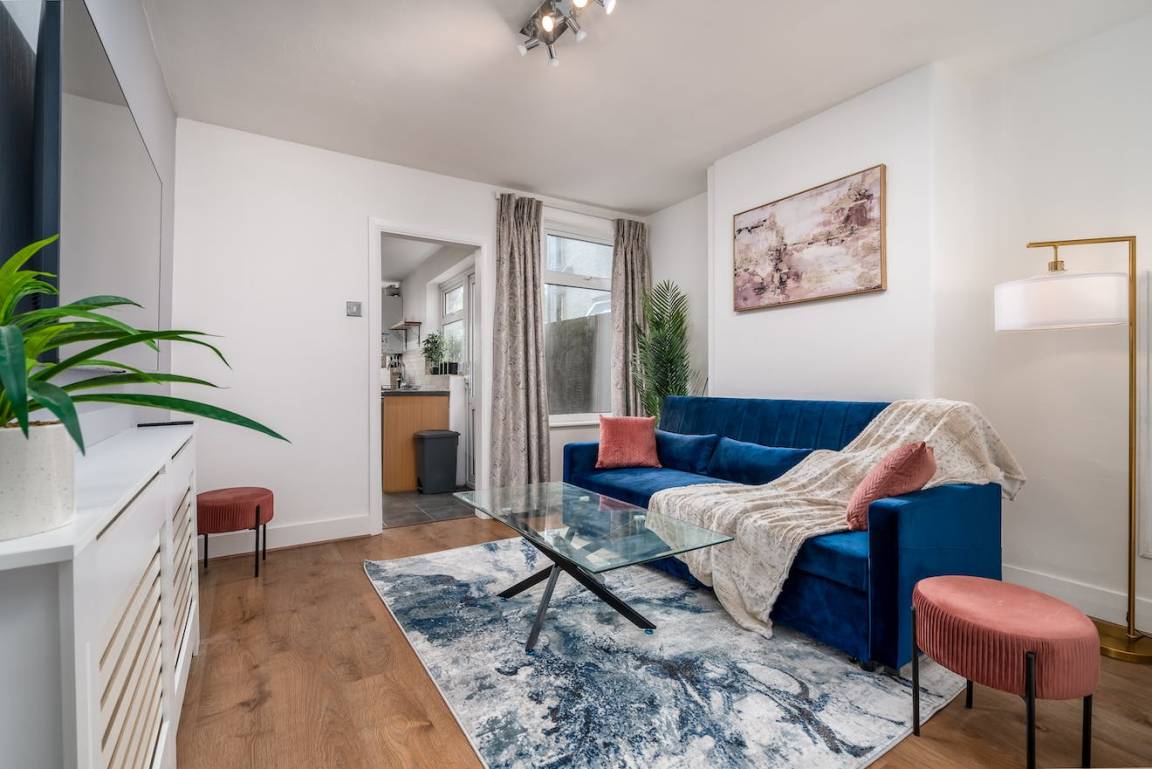 900 M² Casa ∙ 2 Camere Da Letto ∙ 4 Ospiti - Watford