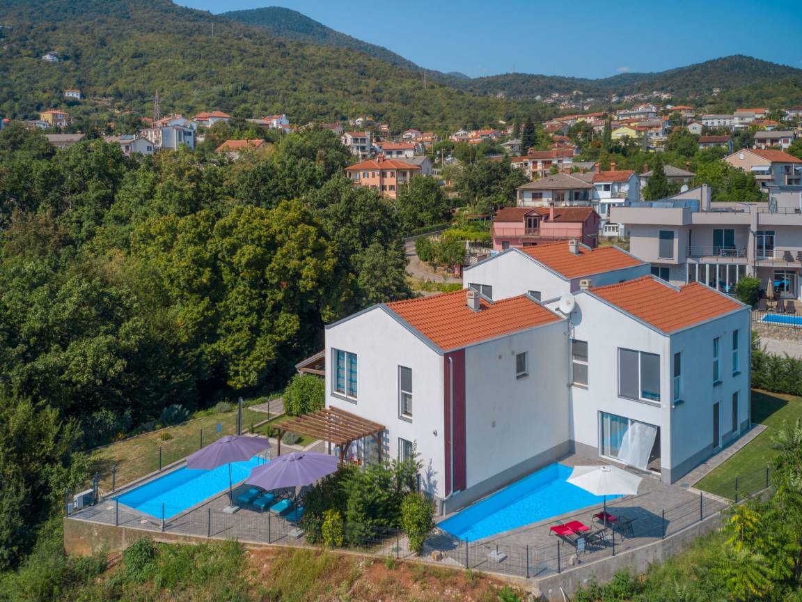 330 M² Maison De Vacances ∙ 7 Chambres ∙ 16 Personnes - Opatija