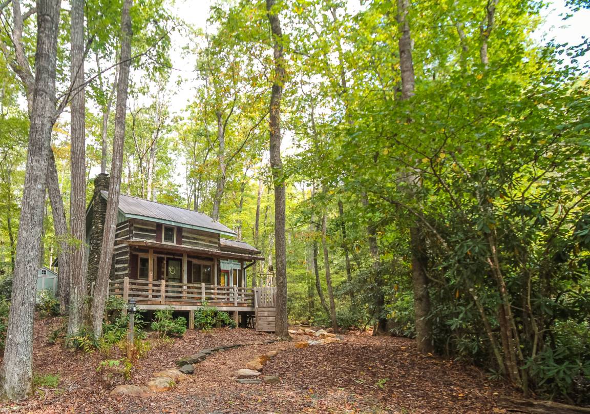 81 M² House ∙ 2 Bedrooms ∙ 4 Guests - West Jefferson, NC