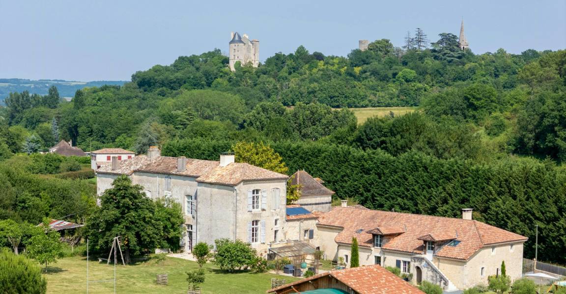 300 M² Maison De Vacances ∙ 5 Chambres ∙ 12 Personnes - Lot-et-Garonne