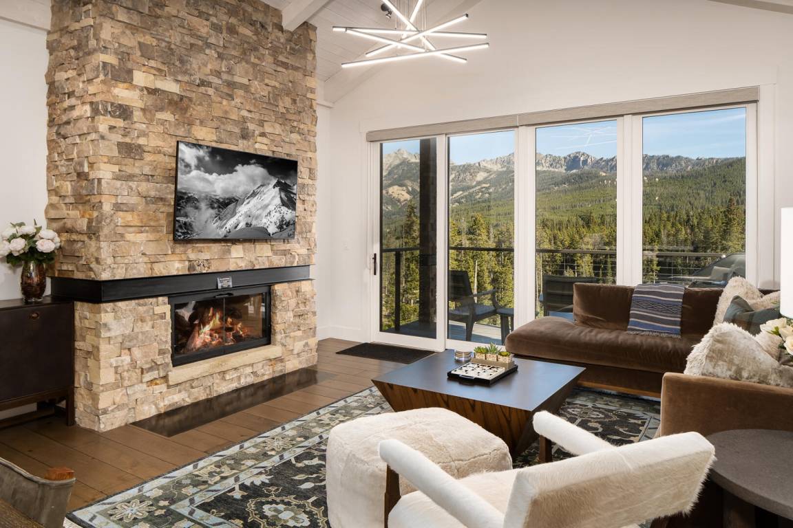Condo ∙ 2 Bedrooms ∙ 5 Guests - Big Sky, MT
