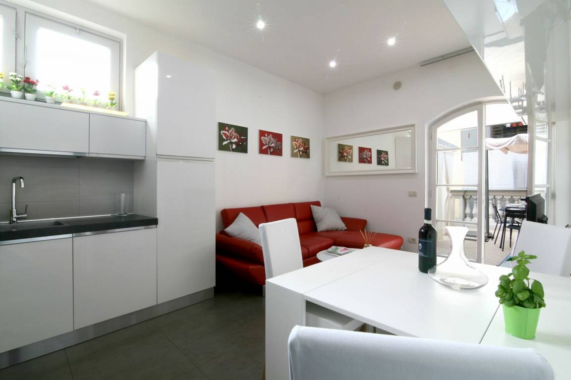 70 M² Apartment ∙ 2 Bedrooms ∙ 6 Guests - Viareggio