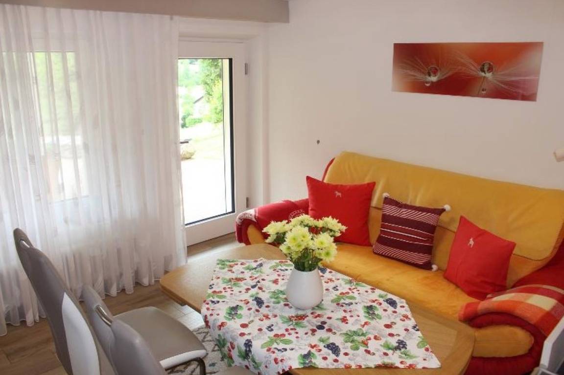 45 M² Ferienwohnung ∙ 1 Schlafzimmer ∙ 2 Gäste - Bad Wildbad